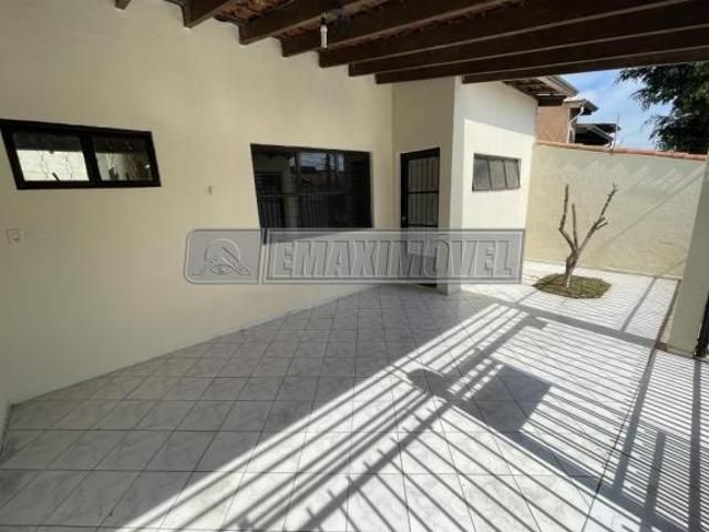 Casa para venda em Jardim Simus de 115.00m² com 2 Quartos e 3 Garagens