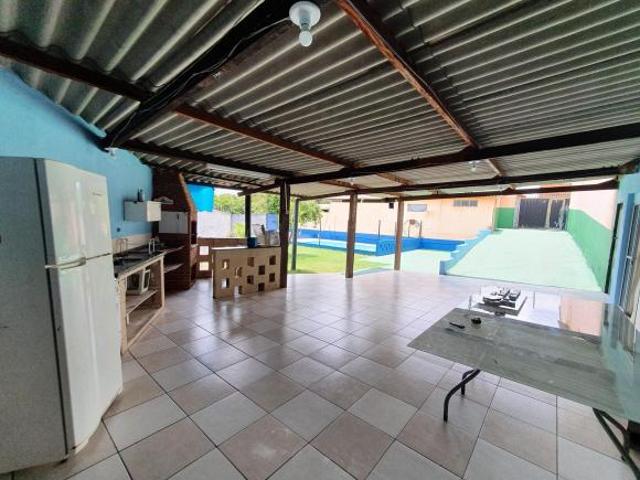 Casa para venda em Jardim Simus de 230.00m² com 3 Quartos