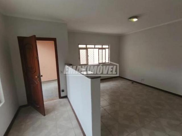 Casa para venda em Jardim Siriema de 160.00m² com 3 Quartos, 1 Suite e 2 Garagens