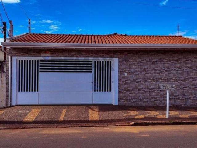 Casa para venda em Jardim Sobradinho de 221.00m² com 3 Quartos, 1 Suite e 2 Garagens