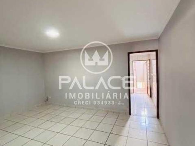 Casa para venda em Jardim Sol Nascente de 107.00m² com 2 Quartos, 1 Suite e 2 Garagens