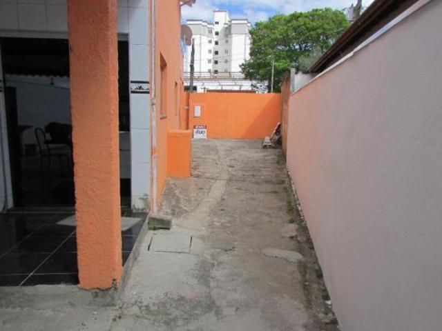 Casa para venda em Jardim Sonia de 122.00m² com 2 Quartos e 4 Garagens