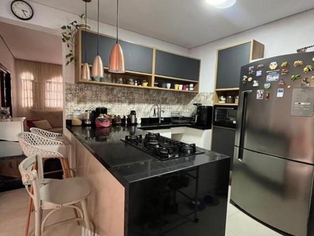 Casa para venda em Jardim Tupanci de 202.00m² com 3 Quartos, 3 Suites e 2 Garagens
