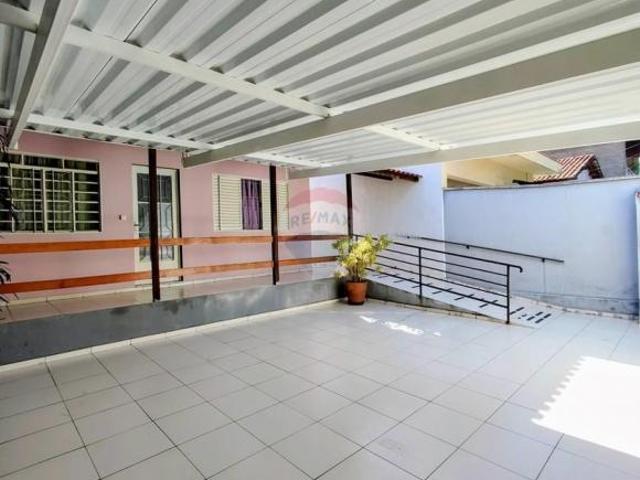 Casa para venda em Jardim Taguá 2 de 120.00m² com 3 Quartos, 1 Suite e 2 Garagens