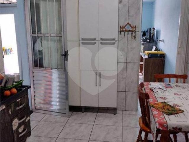 Casa para venda em Jardim Tamoio de 250.00m² com 2 Quartos e 2 Garagens
