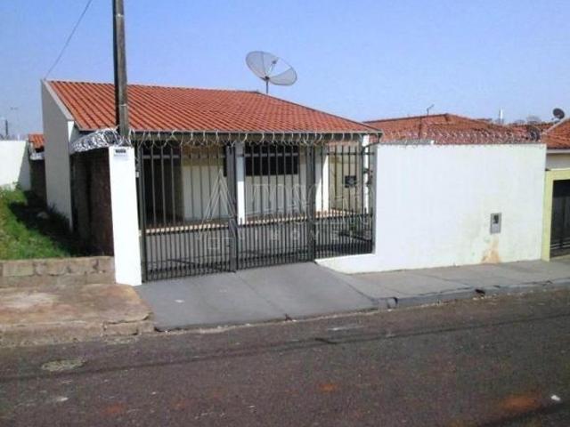 Casa para venda em Jardim Tangara de 171.00m² com 3 Quartos, 1 Suite e 3 Garagens