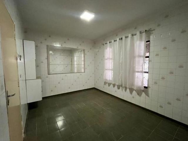 Casa para venda em Jardim Tangará de 185.67m² com 3 Quartos e 3 Garagens