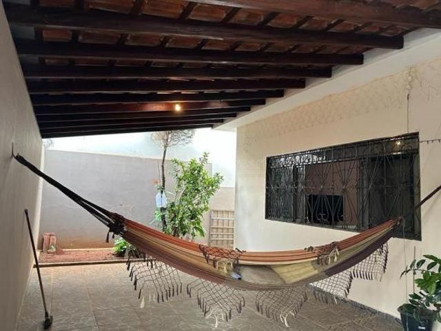 Casa para venda em Jardim Tangara de 191.00m² com 2 Quartos e 3 Garagens