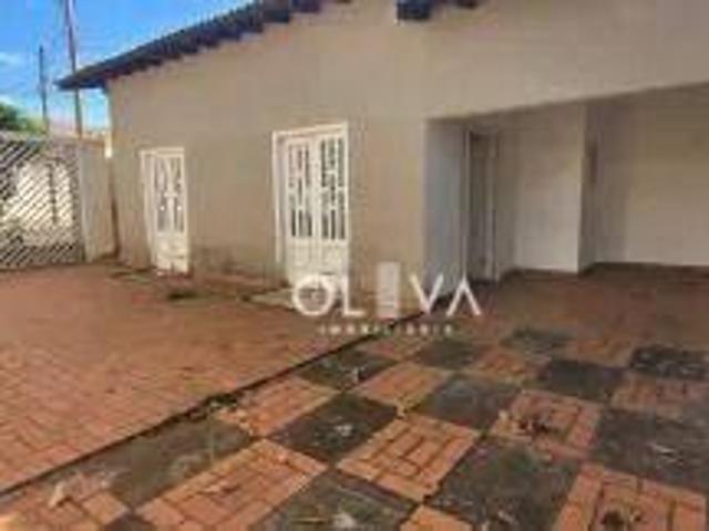 Casa para venda em Jardim Tarraf Ii de 300.00m² com 3 Quartos, 1 Suite e 5 Garagens