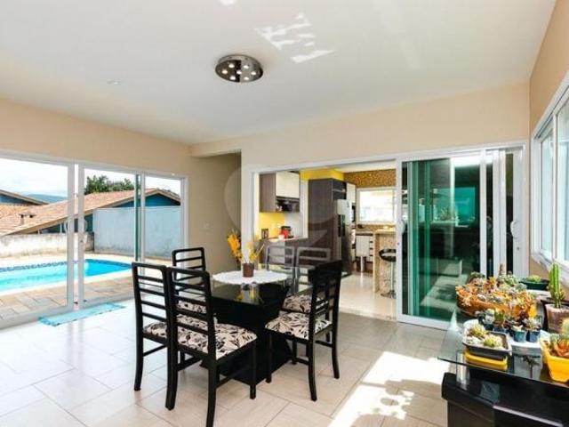 Casa para venda em Jardim Tereza Cristina de 361.00m² com 4 Quartos, 2 Suites e 4 Garagens