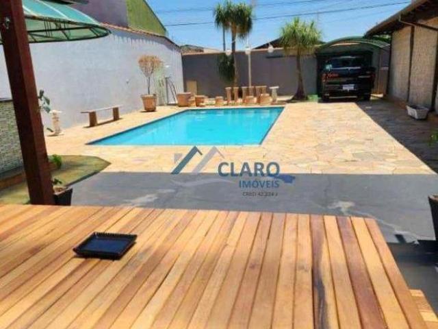 Casa para venda em Jardim Terra Branca de 200.00m² com 1 Quarto, 1 Suite e 3 Garagens