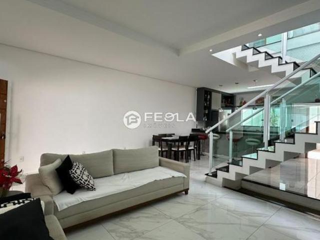 Casa para venda em Jardim Terramérica Iii de 160.00m² com 3 Quartos, 1 Suite e 4 Garagens