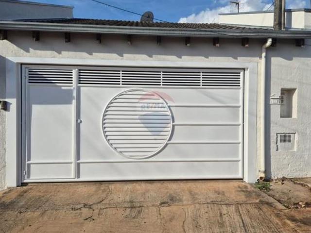 Casa para venda em Jardim Thelja de 25.00m² com 2 Quartos, 2 Suites e 2 Garagens