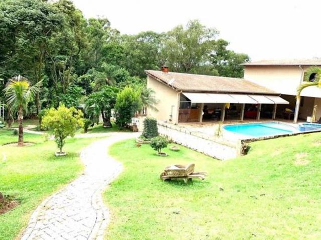 Casa para venda em Jardim Timbara de 220.00m² com 10 Quartos, 3 Suites e 8 Garagens