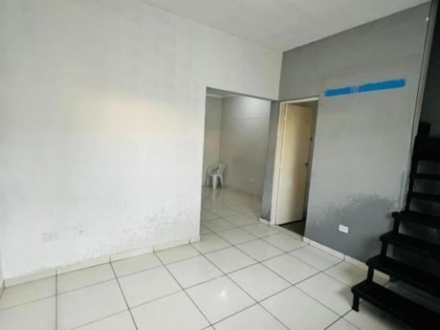 Casa para venda em Jardim Topázio de 78.00m² com 2 Quartos e 2 Garagens