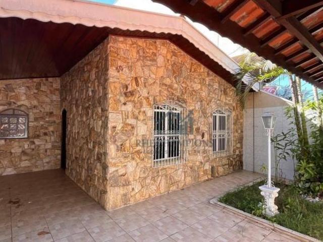 Casa para venda em Jardim Torres São José de 230.00m² com 3 Quartos, 1 Suite e 4 Garagens