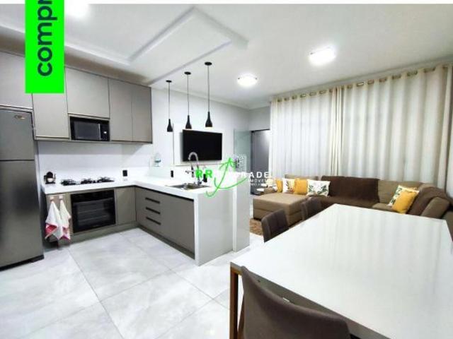 Casa para venda em Jardim Três Colinas de 107.00m² com 3 Quartos, 1 Suite e 2 Garagens