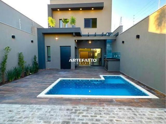 Casa para venda em Jardim Três Colinas de 147.00m² com 3 Quartos, 1 Suite e 2 Garagens