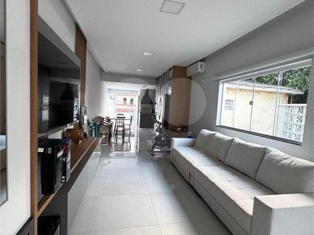 Casa para venda em Jardim Utinga de 129.99m² com 2 Quartos, 1 Suite e 2 Garagens