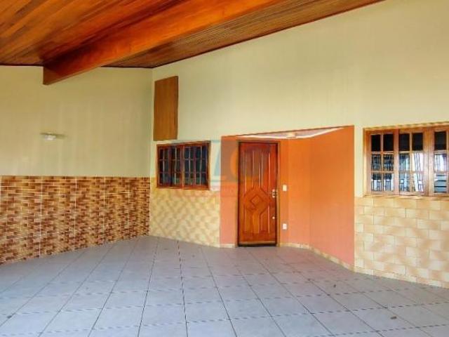 Casa para venda em Jardim Umuarama de 146.32m² com 3 Quartos, 1 Suite e 2 Garagens