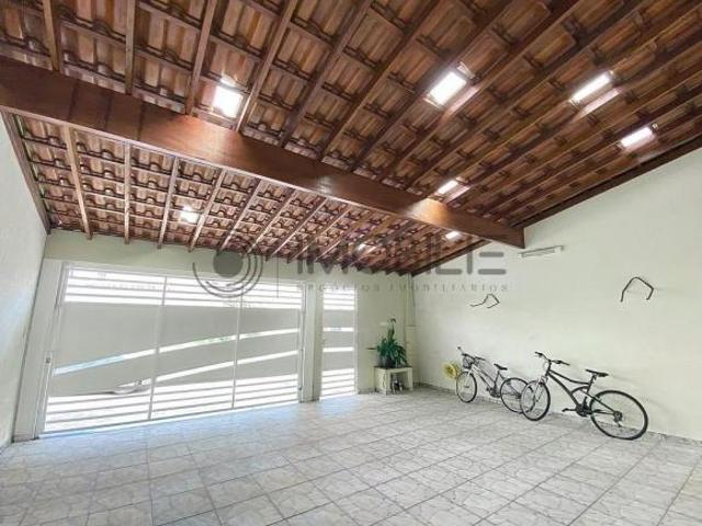 Casa para venda em Jardim Umuarama de 108.08m² com 2 Quartos, 1 Suite e 2 Garagens
