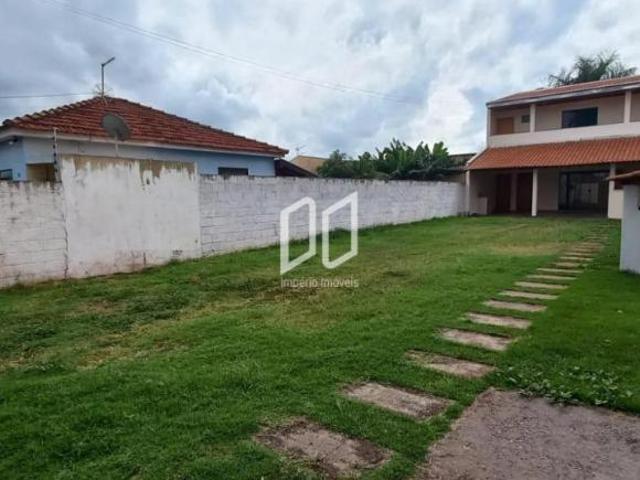 Casa para venda em Jardim Universal de 80.00m² com 2 Quartos, 1 Suite e 10 Garagens