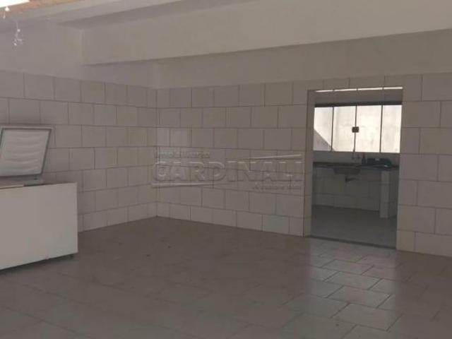 Casa para venda em Jardim Universal de 182.00m² com 2 Quartos e 4 Garagens
