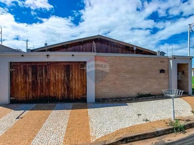 Casa para venda em Jardim Universitário de 253.50m² com 3 Quartos e 2 Suites