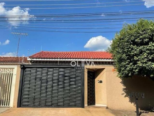 Casa para venda em Jardim Urupês de 200.00m² com 3 Quartos e 2 Garagens