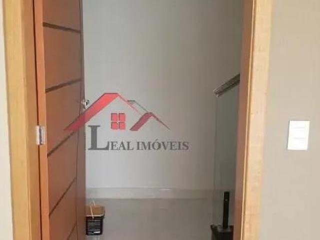 Casa para venda em Jardim Valdibia de 201.00m² com 3 Quartos, 3 Suites e 4 Garagens