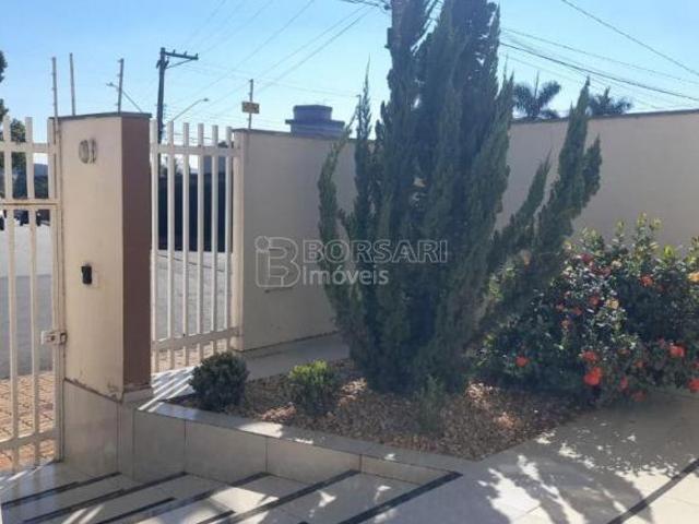 Casa para venda em Jardim Vale Das Rosas de 408.00m² com 3 Quartos, 3 Suites e 4 Garagens