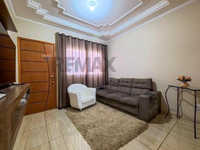 Casa para venda em Jardim Vanessa de 140.00m² com 2 Quartos, 1 Suite e 2 Garagens