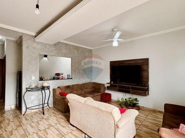 Casa para venda em Jardim Veneza de 86.55m² com 3 Quartos, 1 Suite e 1 Garagem
