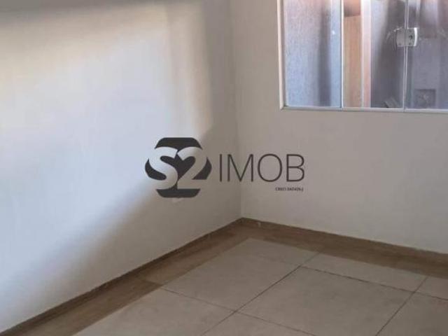 Casa para venda em Jardim Veneza de 180.00m² com 3 Quartos e 2 Garagens