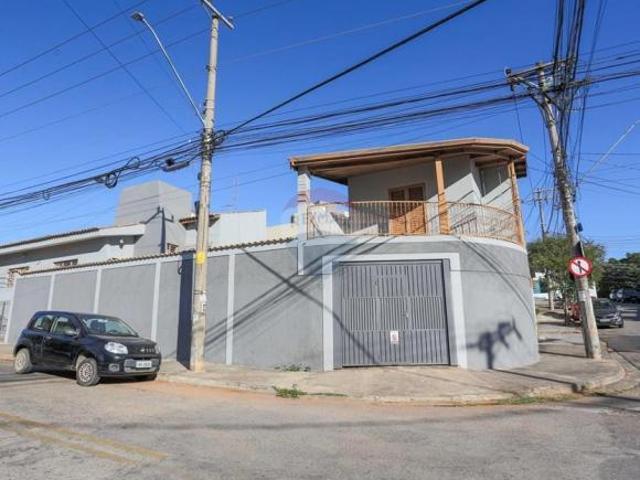Casa para venda em Jardim Vera Cruz de 250.00m² com 5 Quartos, 2 Suites e 3 Garagens