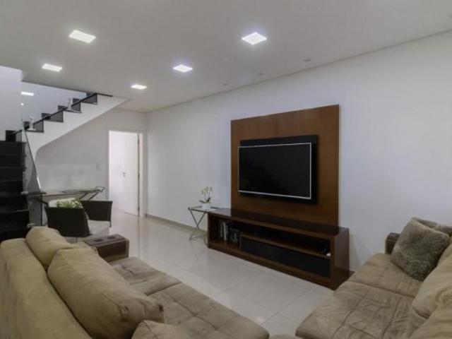 Casa para venda em Jardim Vila Galvão com 3 quartos, sendo 2 suítes, 195m²