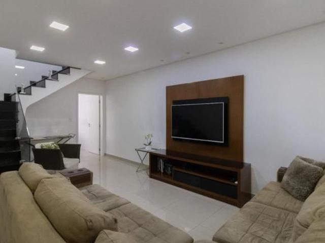Casa para venda em Jardim Vila Galvão com 3 quartos, sendo 2 suítes, 195m²