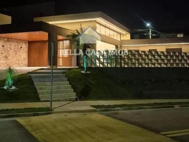 Casa para venda em Jardim Villagio Milano de 185.00m² com 3 Quartos, 3 Suites e 4 Garagens