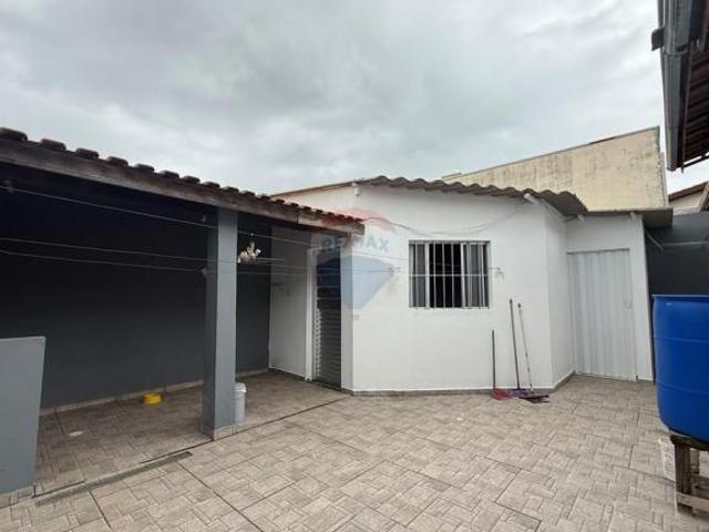 Casa para venda em Jardim Vista Alegre de 80.00m² com 3 Quartos, 1 Suite e 3 Garagens