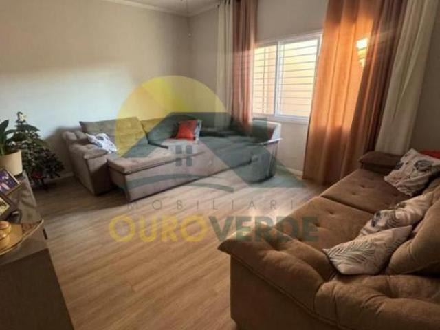 Casa para venda em Jardim Vista Alegre de 90.00m² com 3 Quartos, 1 Suite e 2 Garagens