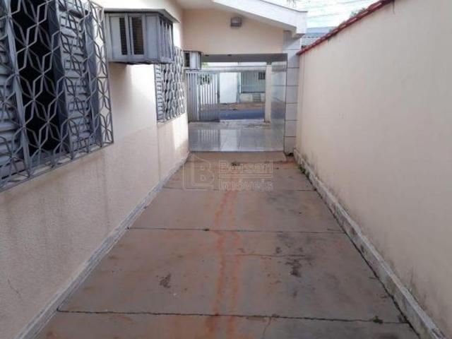 Casa para venda em Jardim Vista Alegre de 116.00m² com 2 Quartos, 1 Suite e 3 Garagens