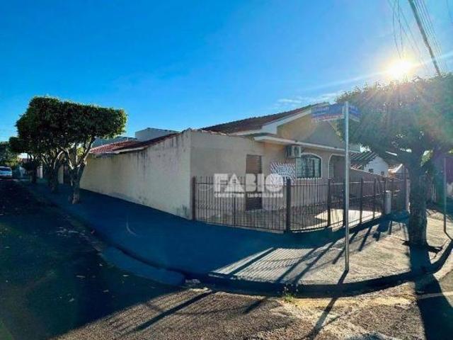 Casa para venda em Jardim Vitória Régia de 174.00m² com 4 Quartos, 1 Suite e 6 Garagens