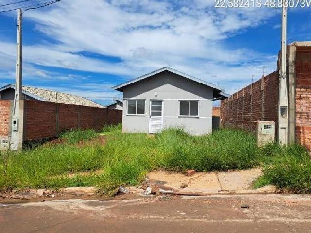 Casa para venda em Jardim Yvone de 200.00m² com 2 Quartos