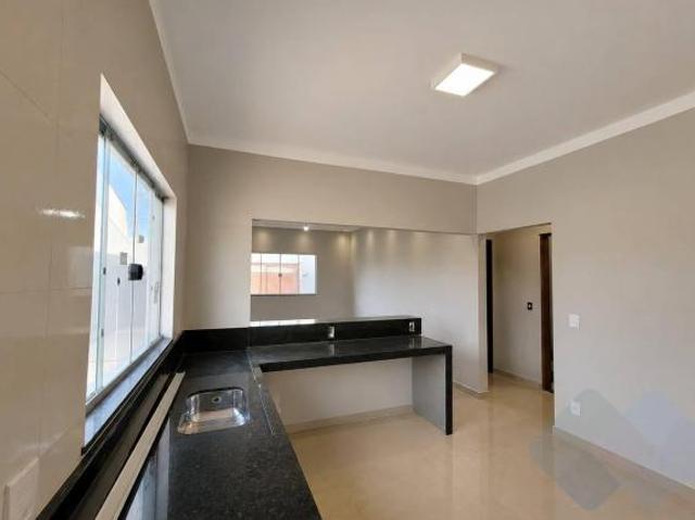 Casa para venda em Jardim Ypê de 70.00m² com 2 Quartos, 1 Suite e 4 Garagens