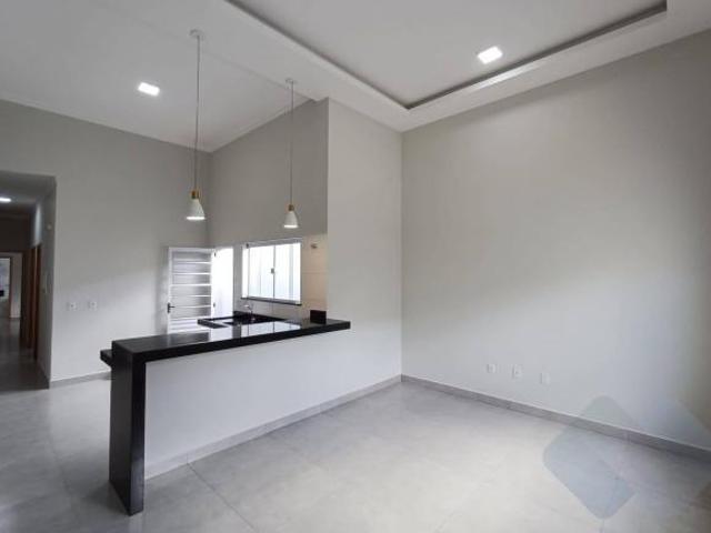 Casa para venda em Jardim Ypê de 100.00m² com 2 Quartos, 1 Suite e 2 Garagens