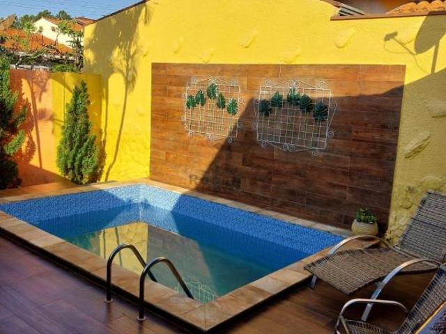 Casa para venda em Jardim Ypê de 204.00m² com 3 Quartos, 1 Suite e 2 Garagens
