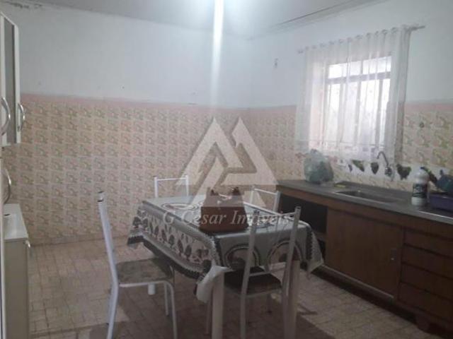 Casa para venda em Jardim Zaira de 300.00m² com 2 Quartos e 5 Garagens