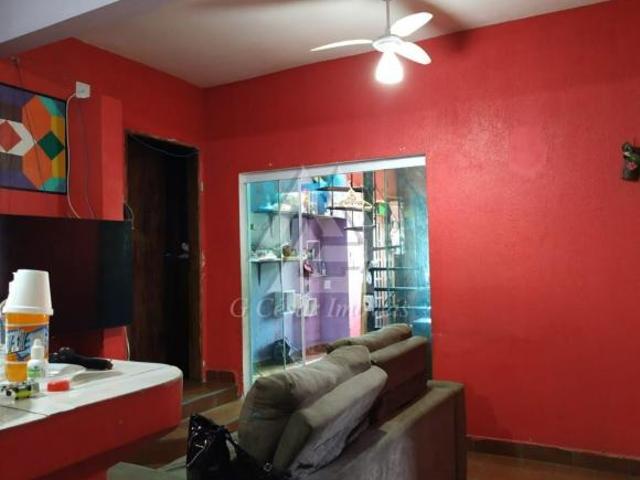 Casa para venda em Jardim Zaira de 300.00m² com 3 Quartos e 2 Garagens