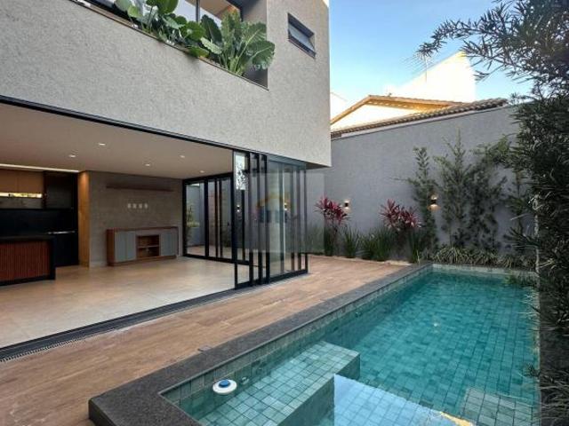 Casa para venda em Jardins Madri, Goiânia