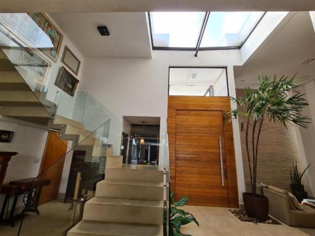 Casa para venda em Jd Giverny de 602.00m² com 5 Quartos, 1 Suite e 2 Garagens